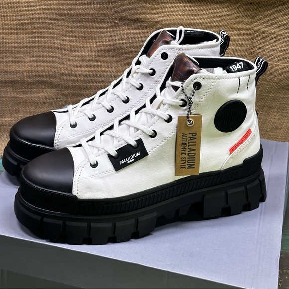 Palladium | Shoes | Palladium Revolt Hi Tx Black White Chunky High Hi ...